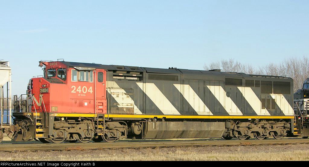 CN 2404